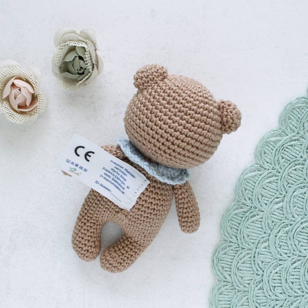 Handgehäkelter Teddy 14 cm in Hellbraun – Amigurumi Bär aus Baumwolle ...