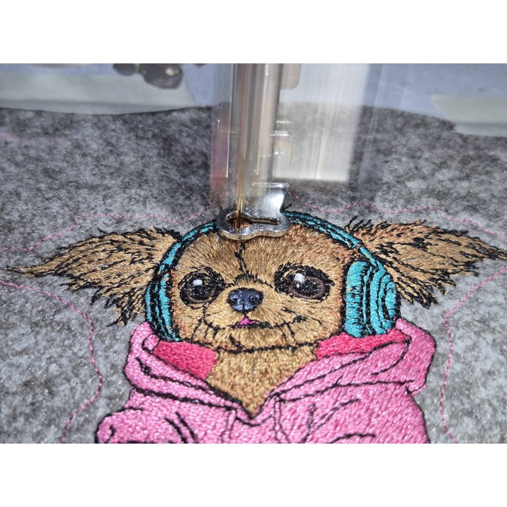 Langhaar Chihuahua Stickdatei 10x10cm – Skater Hund mit Skateboard ...